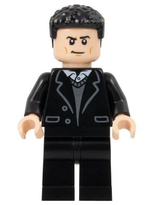 Bruce Wayne, Black Suit, Coiled Hair – Bricker King